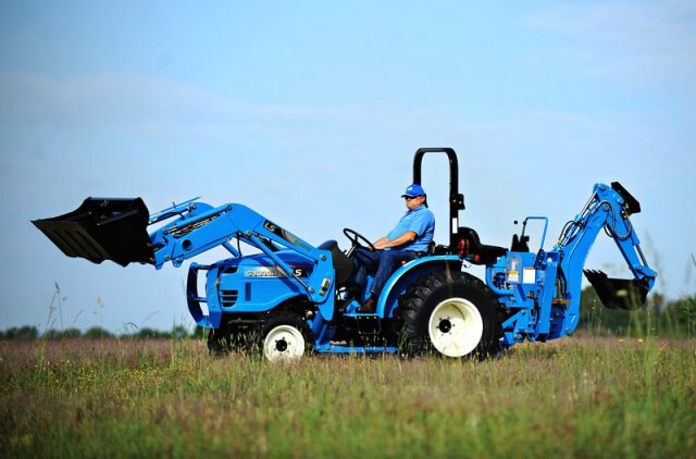 0 LS Tractor G3033 LS Tractor Canada